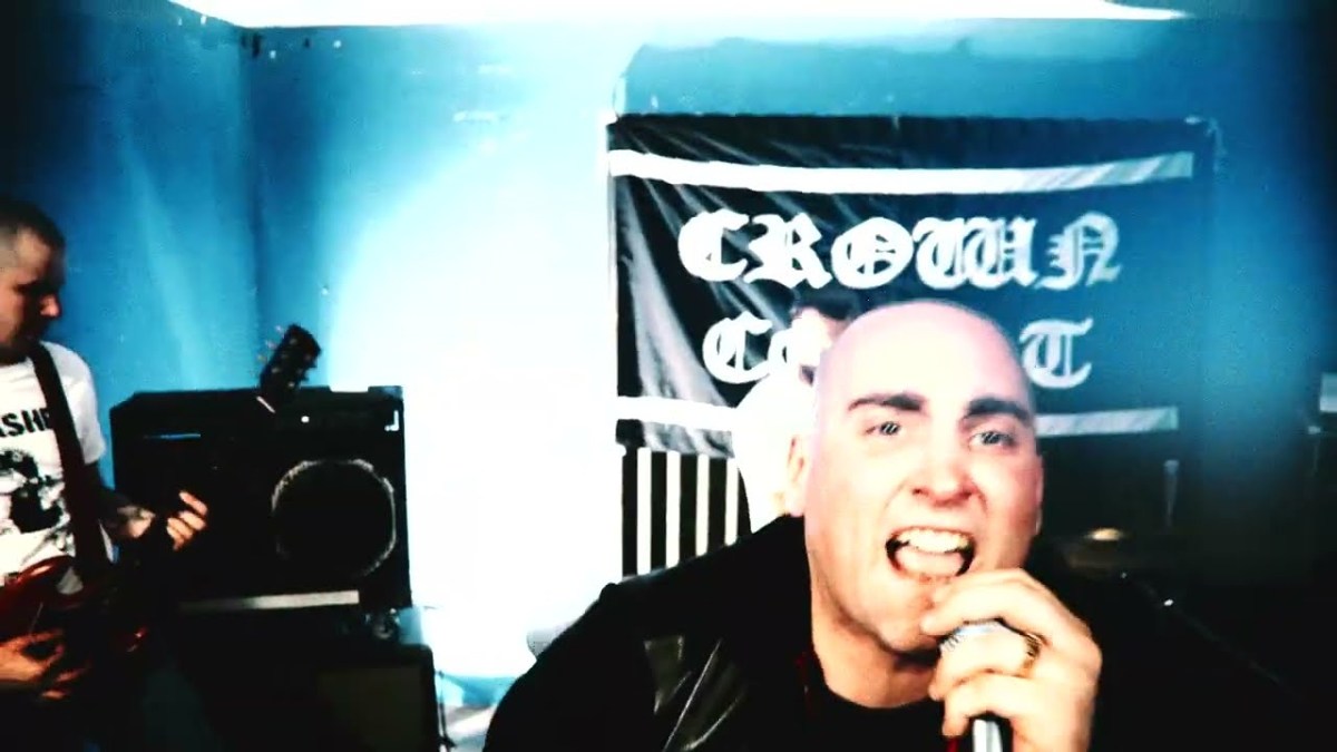Crown Court estrenan vídeo de «Striped Up, Sent Down» – Condenado Fanzine